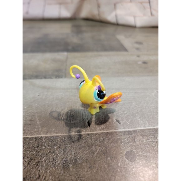 Littlest Pet Shop | Toys | Littlest Pet Shop Lps Yellow Butterfly ...